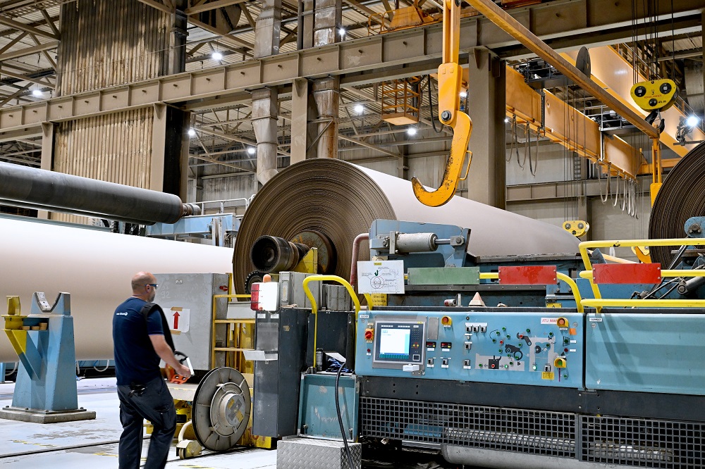 The paper revolution in the EU Parliament's backyard